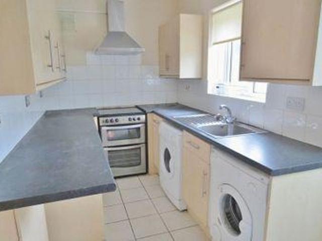 5 Bedrooms Semi detached house for rent in Colbourne Avenue, Brighton BN2