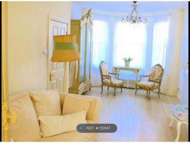5 Bedrooms Semi detached house for rent in Castlebar Park, London W5