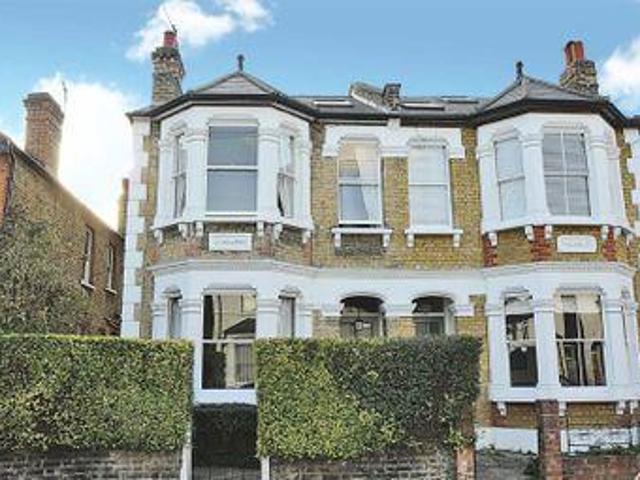5 Bedrooms Semi detached house for rent in Chatham Road, Norbiton, Kingston Upon Thames KT1