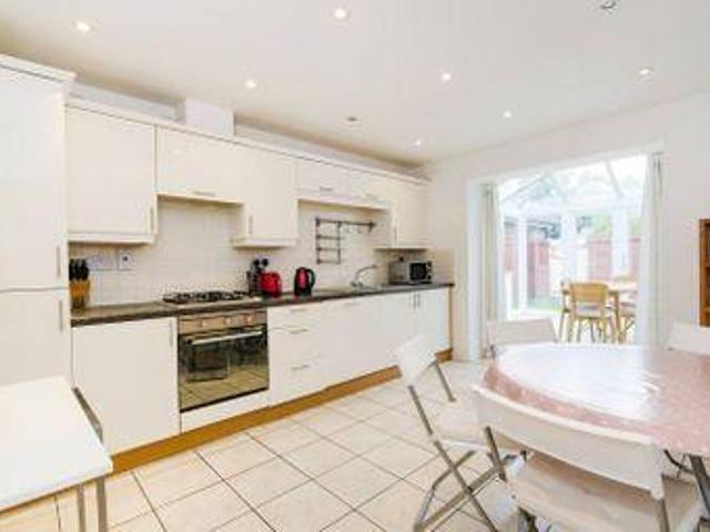5 Bedrooms Semi detached house for rent in Creswick Road, Acton, London W3