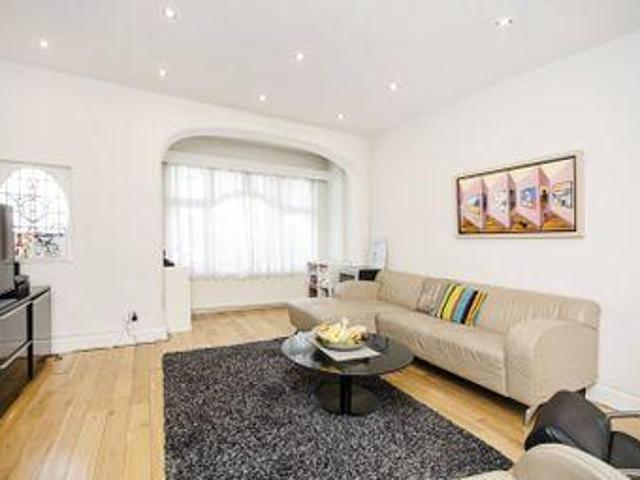 5 Bedrooms Semi detached house for rent in Ambrose Avenue, Golders Green, London NW11
