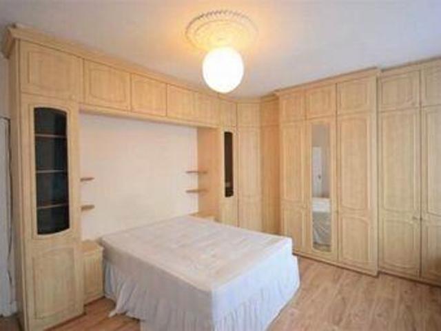 5 Bedrooms Semi detached house for rent in Acton Lane, London, Greater London. W3