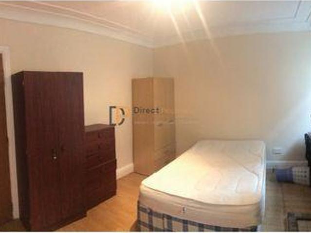 5 Bedrooms Semi detached house for rent in Ash Road, Adel, Leeds LS6