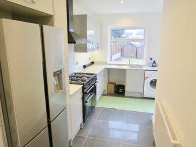 5 Bedrooms Semi detached house for rent in Bedford Avenue, Barnet EN5