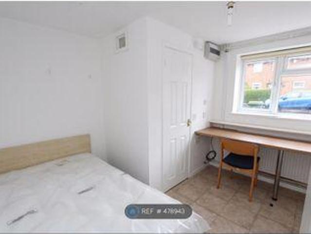 5 Bedrooms Semi detached house for rent in Gracedieu Road, Loughborough LE11