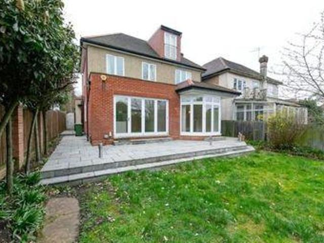 5 Bedrooms Semi detached house for rent in Dobree Avenue, Willesden NW10