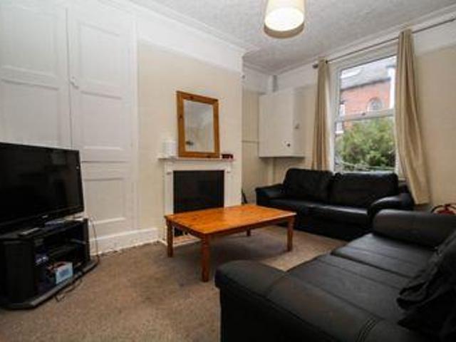 5 Bedrooms Semi detached house for rent in Delph Mount, Leeds LS6