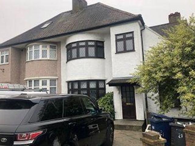 5 Bedrooms Semi detached house for rent in Endersleigh Gardens, London NW4
