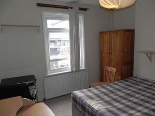 5 Bedrooms Semi detached house for rent in Haydon Place, Guildford GU1