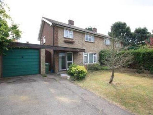 5 Bedrooms Semi detached house for rent in Hunts Close, Guildford GU2
