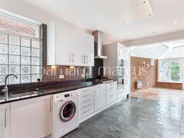 5 Bedrooms Semi detached house for rent in Leinster Road, London N10