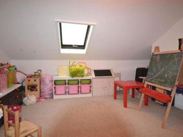 5 Bedrooms Semi detached house for rent in Lincoln Road, East Finchley N2