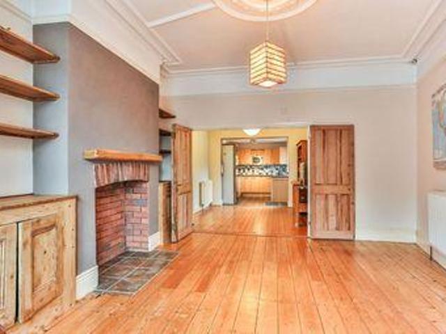 5 Bedrooms Semi detached house for rent in South View Crescent, Sheffield S7