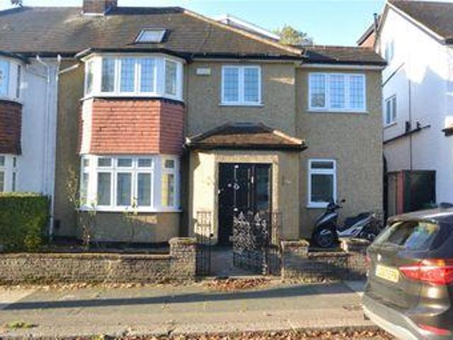 5 Bedrooms Semi detached house for rent in Park View Gardens, London NW4