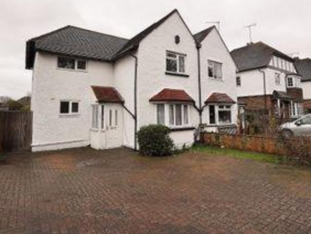 5 Bedrooms Semi detached house for rent in Woking Road, Guildford GU1