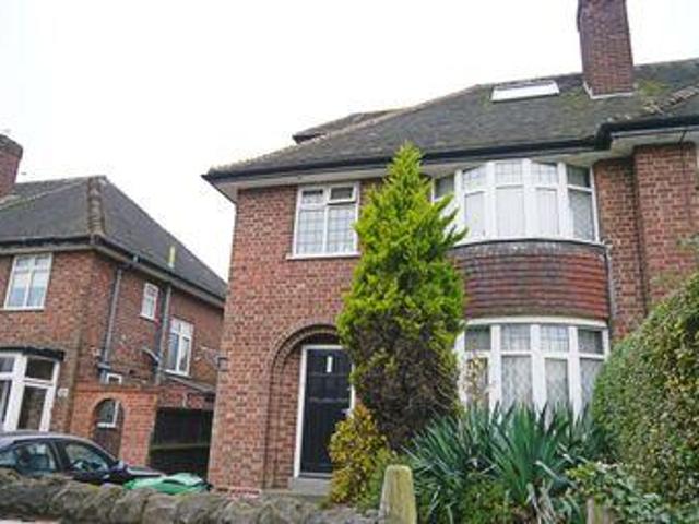 5 Bedrooms Semi detached house for rent in Waverley Street, Nottingham NG7