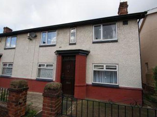 5 Bedrooms Semi detached house for rent in Walmsley Road, Hyde Park, Leeds LS6