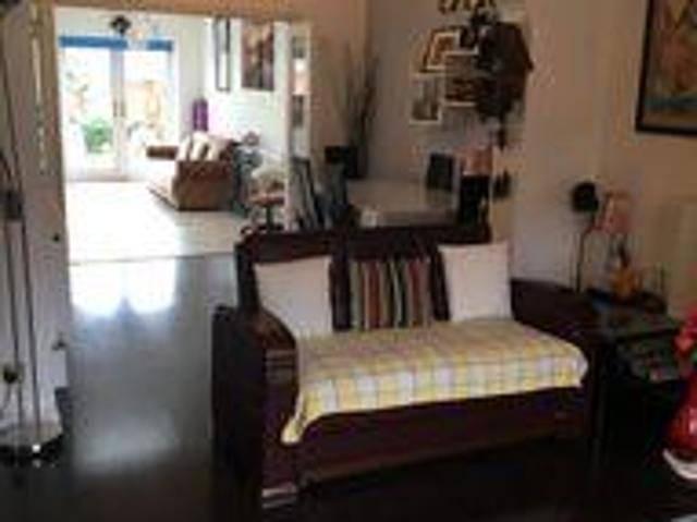 5 Bedrooms Semi detached house for rent in Warren Road, Orpington BR6