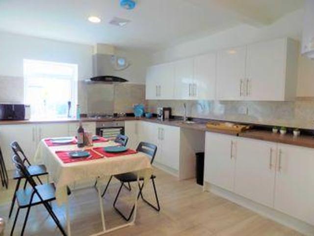 5 Bedrooms Semi detached house for rent in Thimbler Road, Coventry CV4