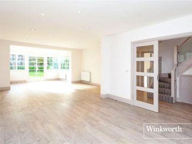 5 Bedrooms Semi detached house for rent in Vivian Way, London N2