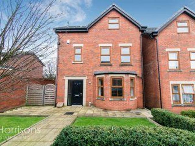 5 Bedrooms Semi detached house for rent in Vickers Close, Bolton BL3