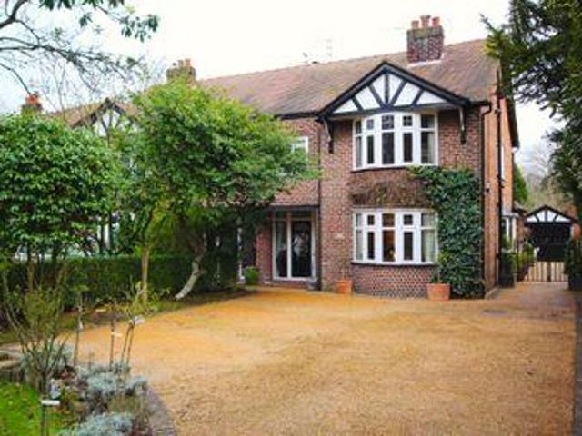 5 Bedrooms Semi detached house for sale in Chester Road, Hartford CW8