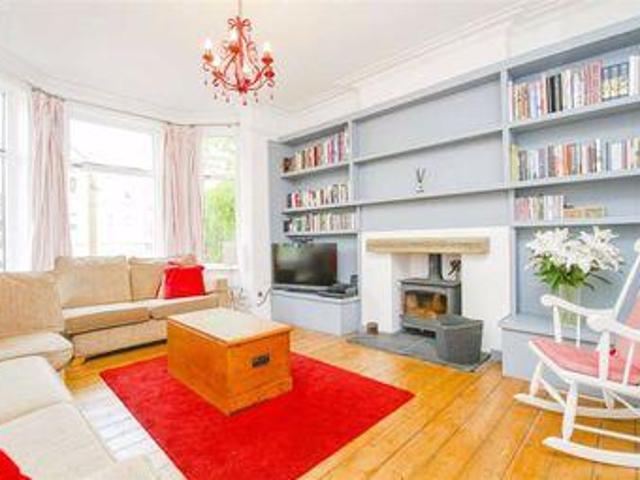 5 Bedrooms Semi detached house for sale in Claremont Road, Salford M6
