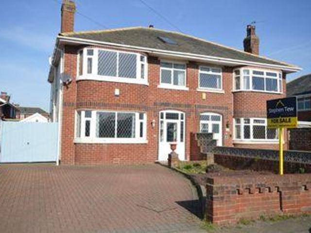 5 Bedrooms Semi detached house for sale in Abercorn Place, Blackpool FY4