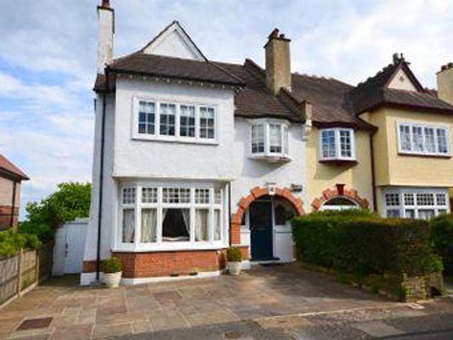 5 Bedrooms Semi detached house for sale in Bedford Avenue, Barnet EN5