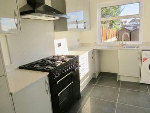 5 Bedrooms Semi detached house for sale in Bedford Avenue, Barnet EN5