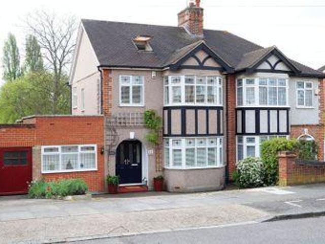 5 Bedrooms Semi detached house for sale in Bladindon Drive, Bexley DA5