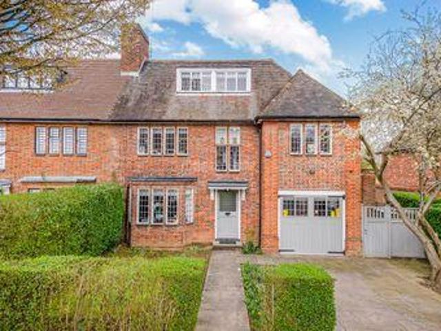 5 Bedrooms Semi detached house for sale in Middleway, London NW11