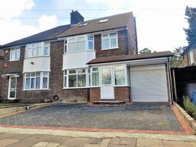 5 Bedrooms Semi detached house for sale in Stag Lane, Edgware HA8