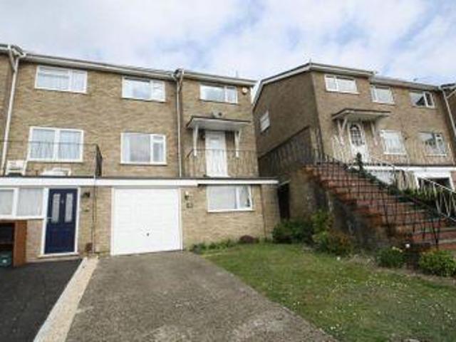 5 Bedrooms Semi detached house for sale in Partridge Way, Downley, Spacious Five Bedrooms HP13