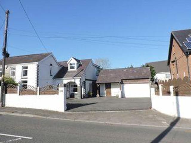 5 Bedrooms Semi detached house for sale in Penygroes Road, Blaenau, Ammanford SA18