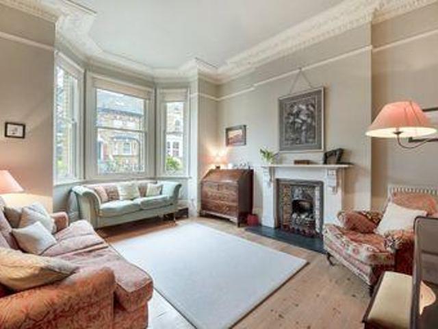 5 Bedrooms Semi detached house for sale in Ramsden Road, London SW12
