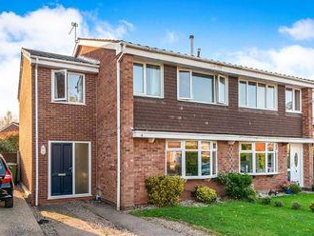 5 Bedrooms Semi detached house for sale in Woodleyes Crescent, Stafford ST17
