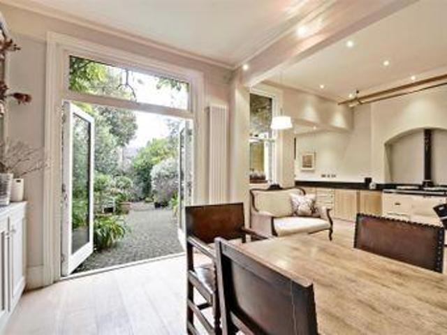 5 Bedrooms Semi detached house for sale in Wellesley Road, London W4
