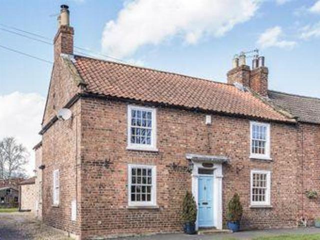 5 Bedrooms Semi detached house for sale in Town Street, Shiptonthorpe, York YO43