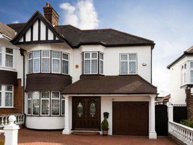 5 Bedrooms Semi detached house for sale in Townsend Avenue, London N14