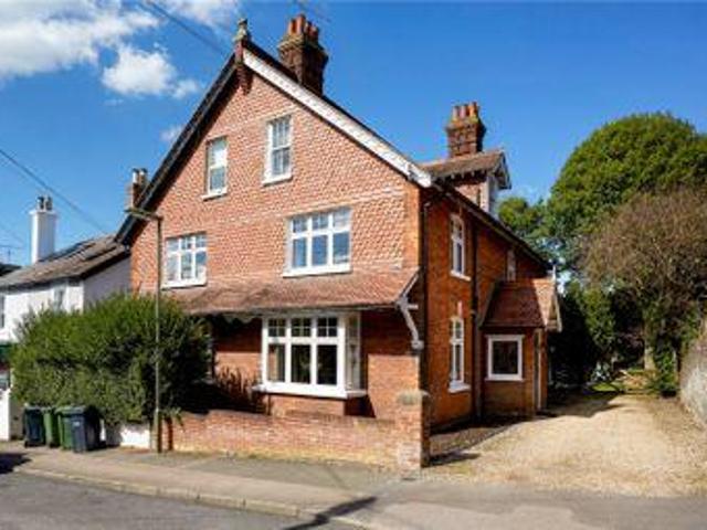 5 Bedrooms Semi detached house for sale in Yorke Road, Reigate, Surrey RH2