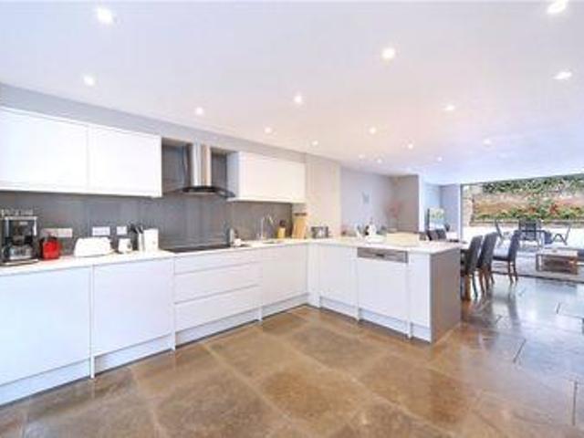 5 Bedrooms Terraced house for rent in Musgrave Crescent, London SW6