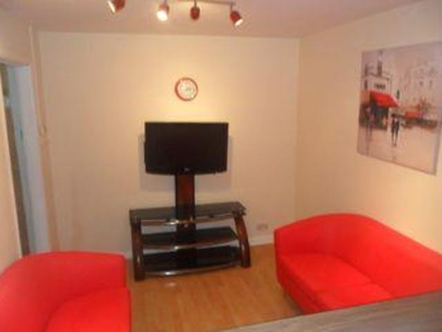 5 Bedrooms Terraced house for rent in Mason Street, Reeading RG1