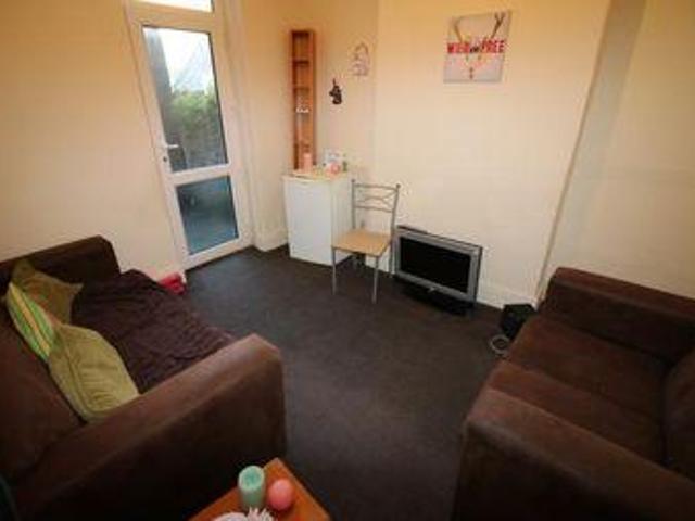 5 Bedrooms Terraced house for rent in May Street, Cathays, Cardiff CF24