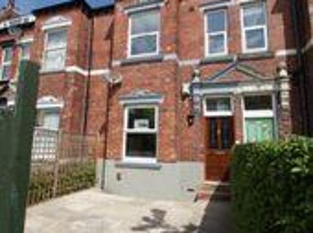 5 Bedrooms Terraced house for rent in Bennett Road, Headingley, Leeds LS6