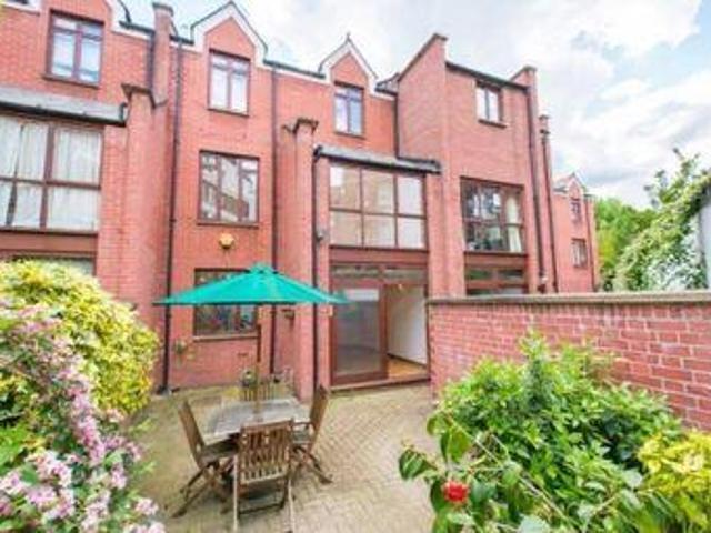 5 Bedrooms Terraced house for rent in Castellain Road, London W9