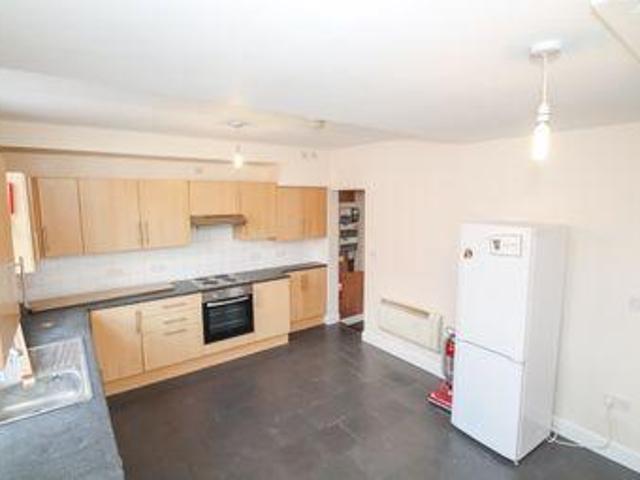 5 Bedrooms Terraced house for rent in Carberry Place, Hyde Park, Leeds LS6