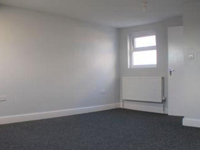 5 Bedrooms Terraced house for rent in Chester Road, London E7