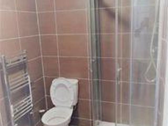 5 Bedrooms Terraced house for rent in East Street, Coventry. CV1