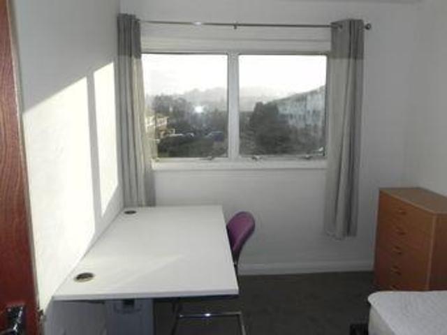 5 Bedrooms Terraced house for rent in Guildford Park Avenue, Guildford, Surrey GU2
